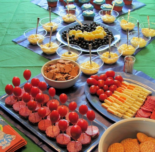 A Goodnight Moon Birthday Party Jen Spends Less A Goodnight Moon Birthday Party Jen Spends Less